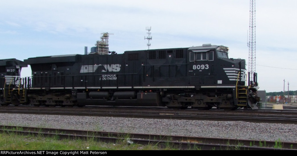 NS 8093